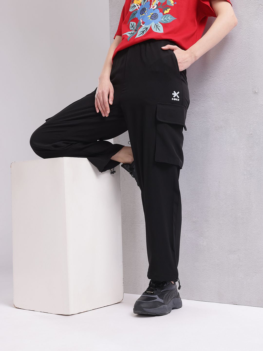 HRX by Hrithik Roshan Women Regular Fit Cargos – Myntra International