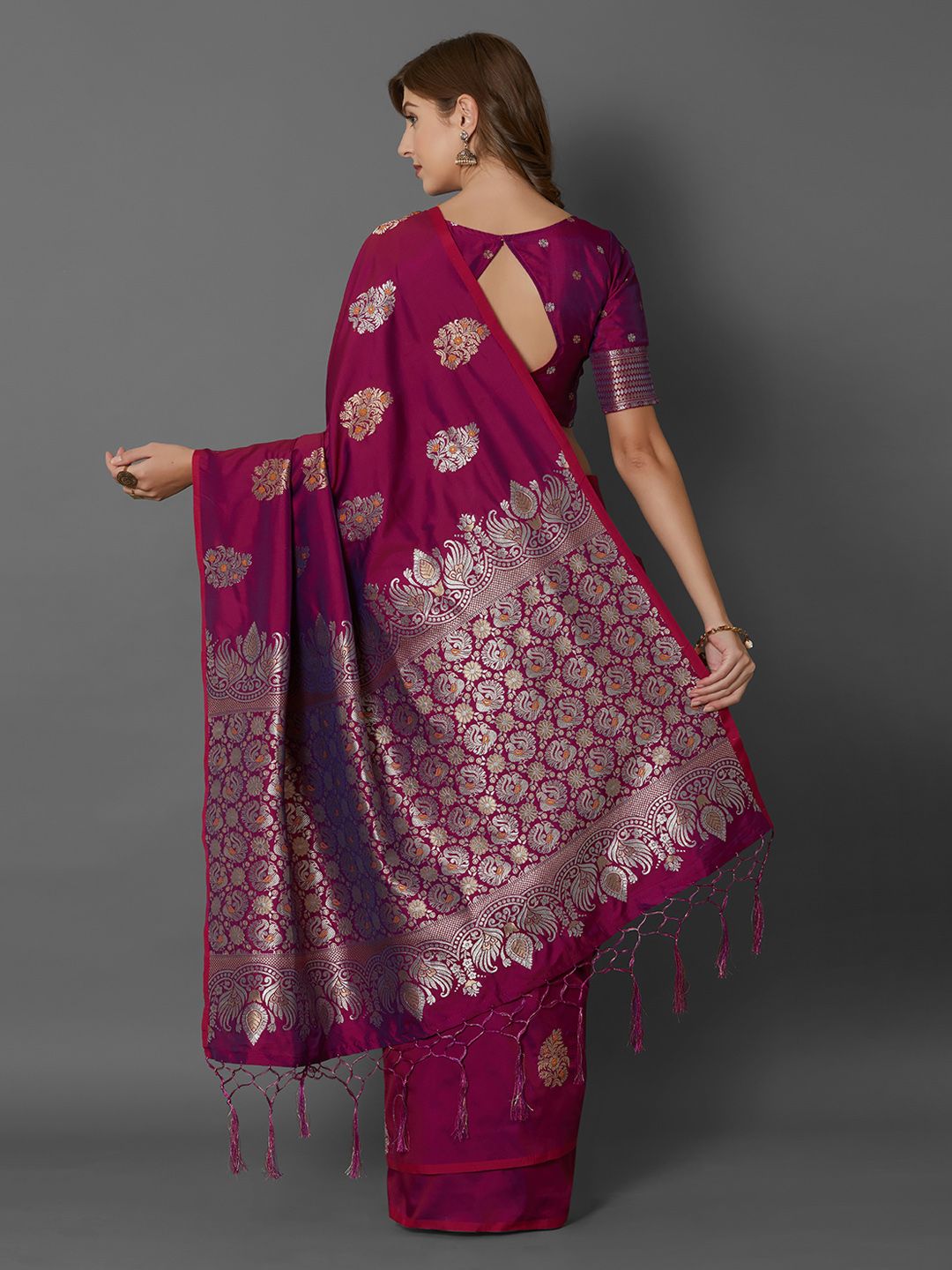 Mitera Magenta Silk Blend Woven Design Banarasi Saree – Myntra ...