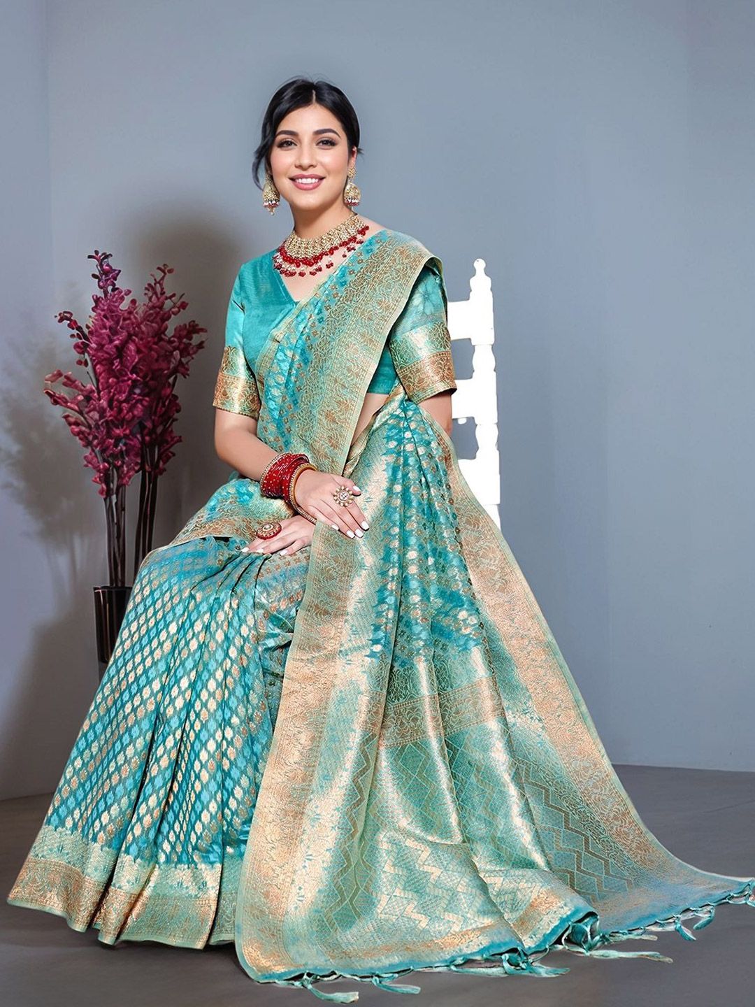 Mitera Ethnic Motifs Woven Design Banarasi Saree – Myntra International